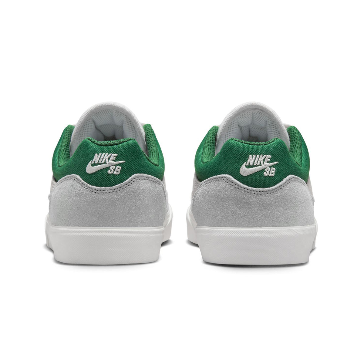 Nike SB– Bluetile Skateboards